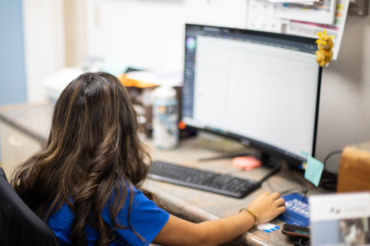 Work Smarter With Digital Forms For Veterinarians | PetDesk Work Smarter With Digital Forms For Veterinarians | PetDesk